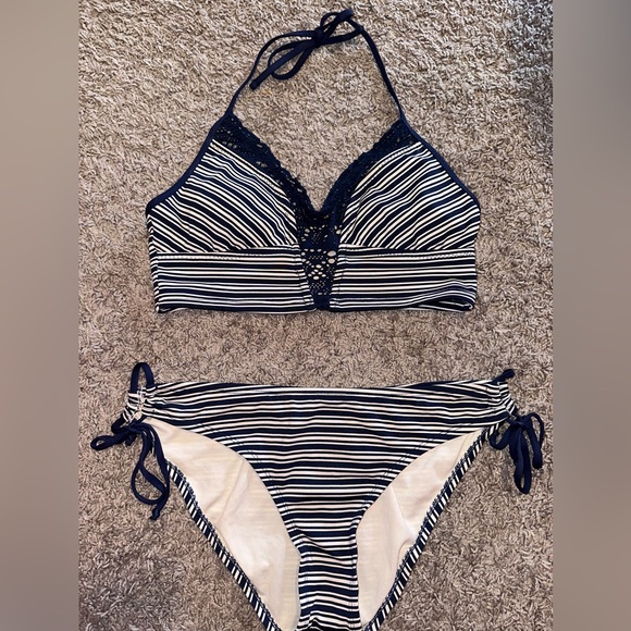 Mossimo Supply Co. | Swim | Mossimo Womens Striped Bikini Swimsuit Set ...